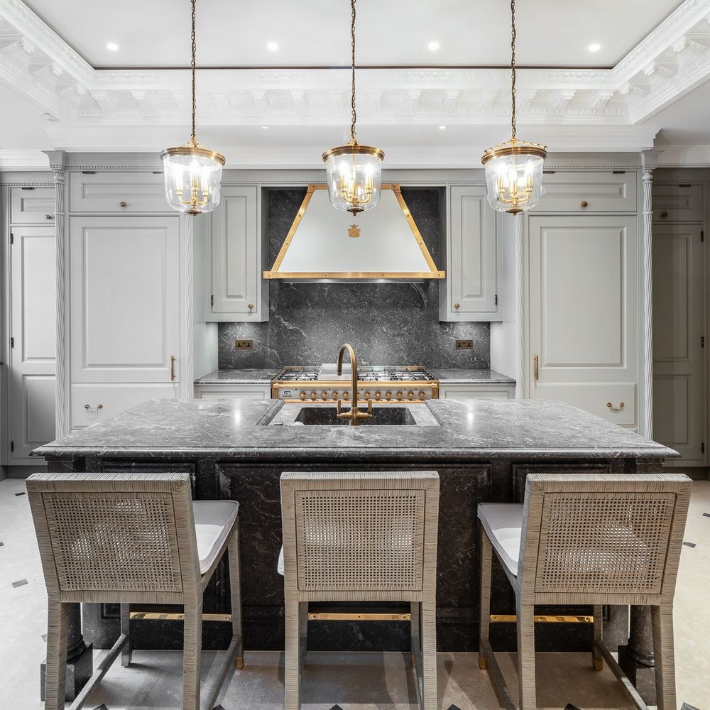 Casa inspirada em Annabel's tem aluguel semanal de R$ 290 mil; veja por dentro | Casa Vogue ...