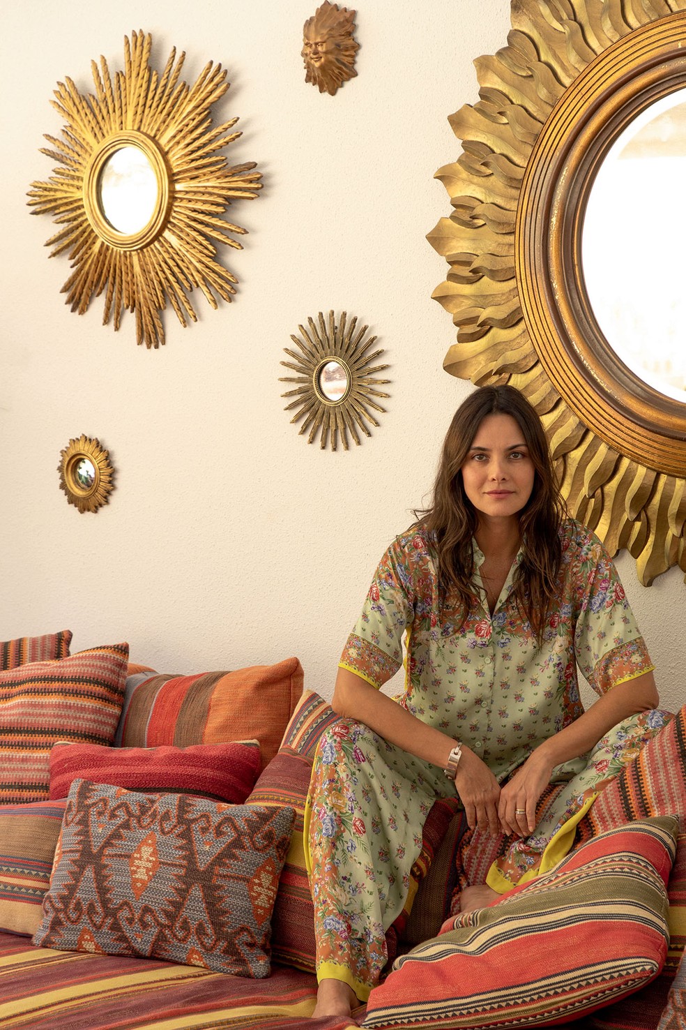 A casa de campo da estilista Cris Barros com decoração boho e maximalista