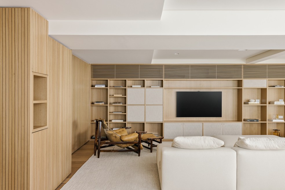 Em São Paulo, reforma abre casa de 350 m² para área externa