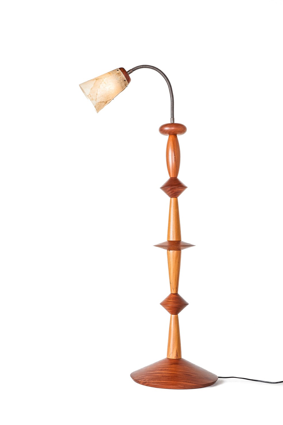 Luminárias de piso: 5 modelos para compor a decoração