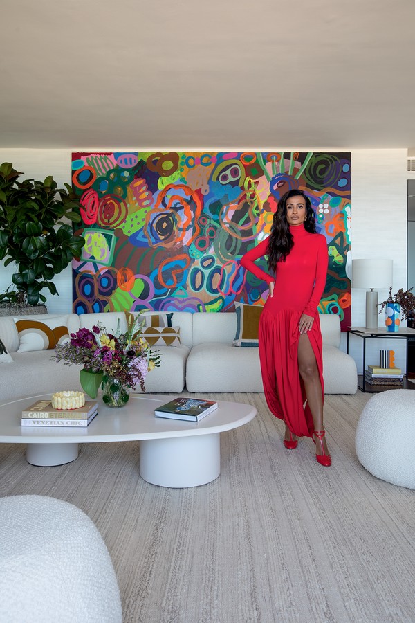 Silvia Braz abre apartamento carioca à beira-mar; assista ao tour ...