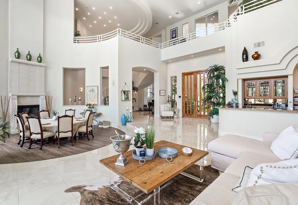 Astro da NFL compra mansão estilo resort por R$ 28 milhões | Casas de ...