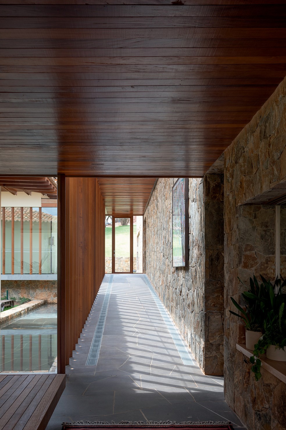 Fazenda no interior de São Paulo tem estilo tradicional revisitado