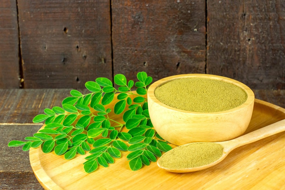 Moringa: o superalimento que desintoxica o fígado e beneficia sua saúde