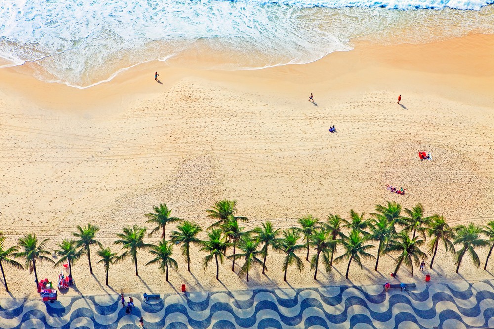 Conheça a história do calçadão de Copacabana, no Rio de Janeiro