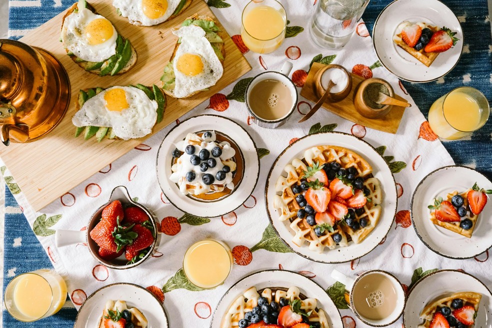 10 itens indispensáveis para montar uma bela mesa de brunch | Shopping ...